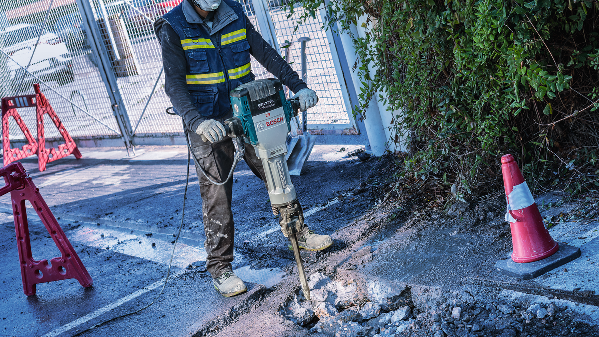 PRO HEX 28-4C Pointed Chisel - Bosch Professional